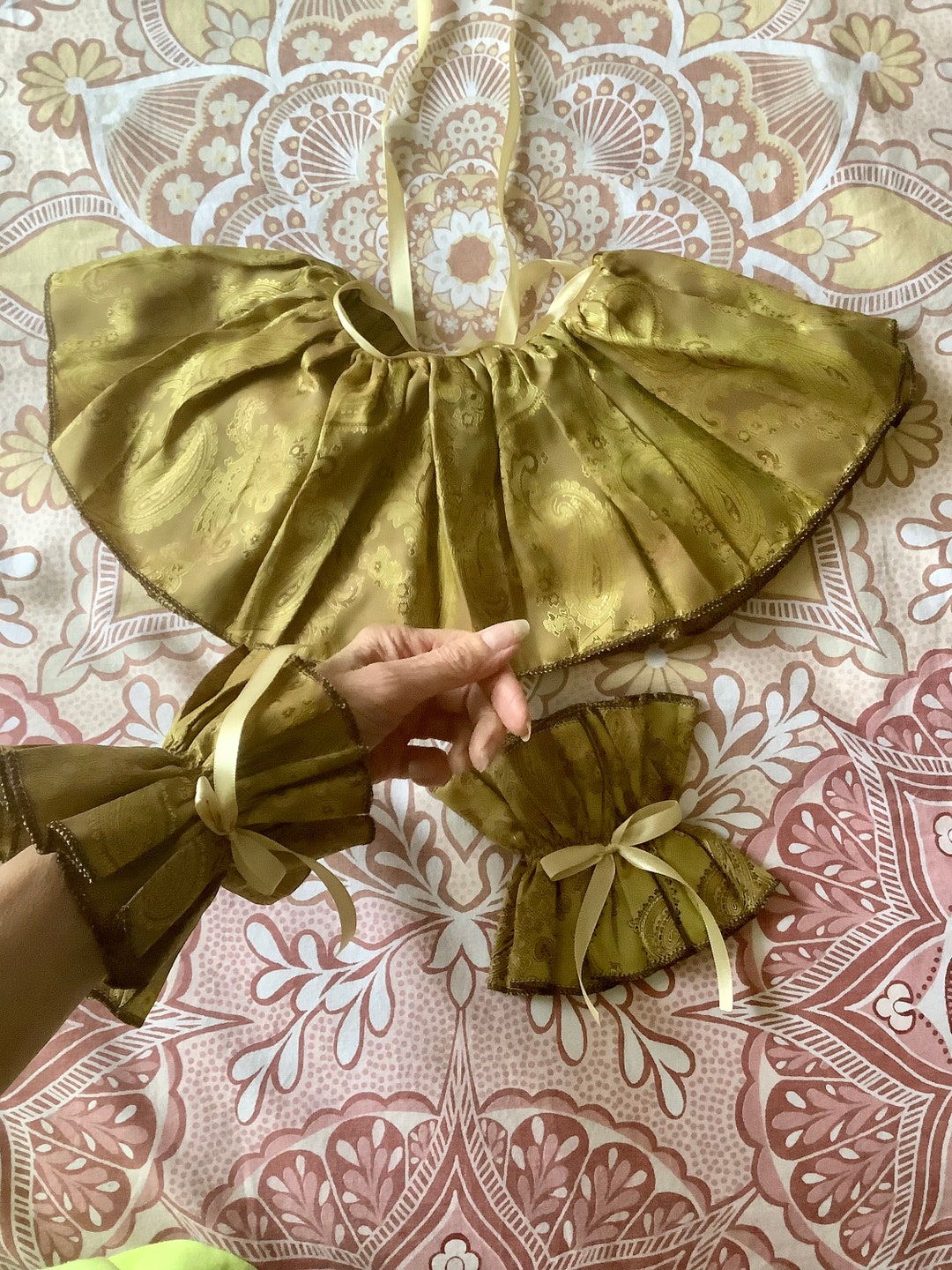 Gold Satin Neck Ruff & Cuffs Set Baroque Circus Costume. - Etsy