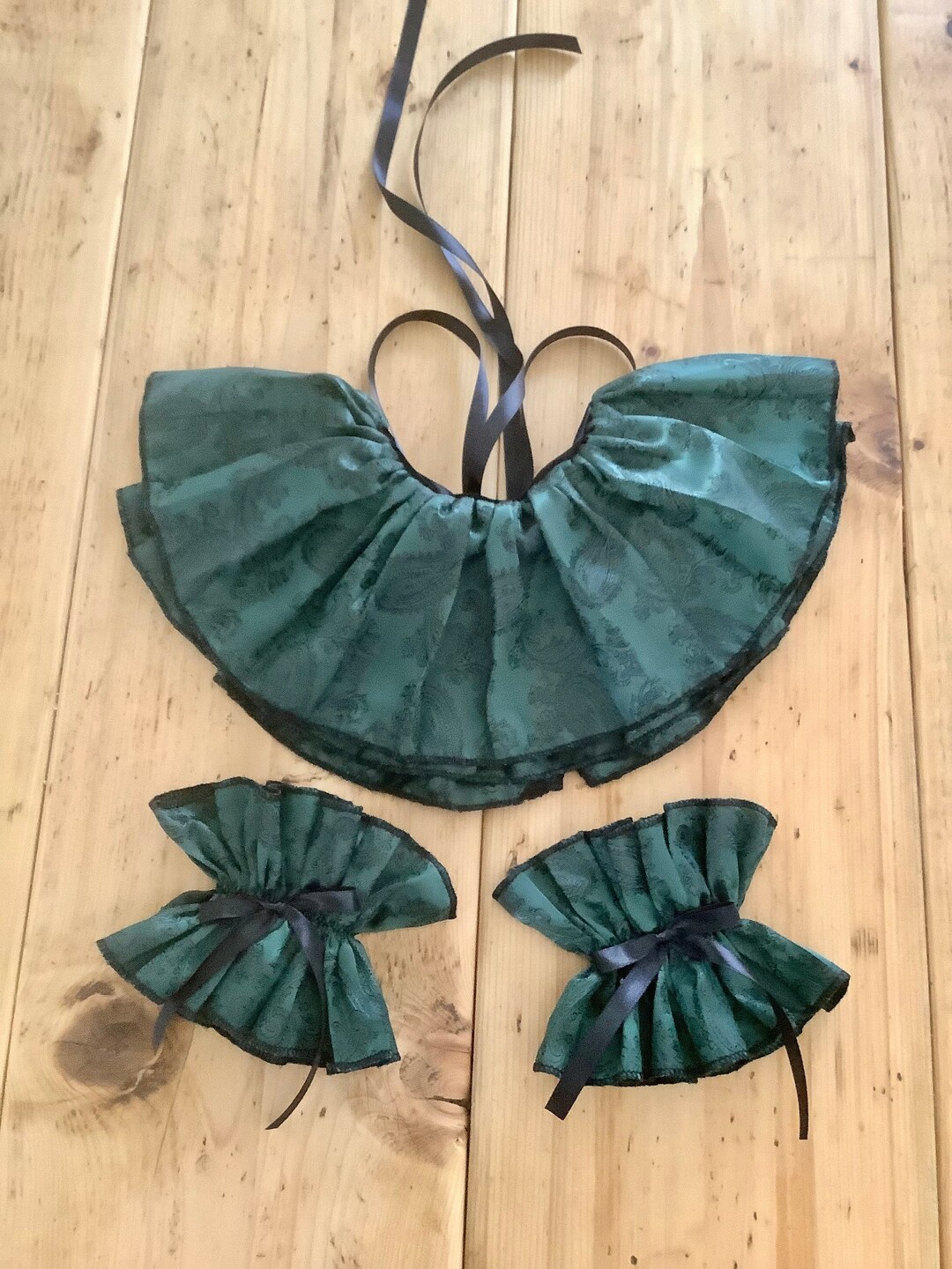 Forest Green Satin Neck Ruff & Cuffs Set Baroque Circus - Etsy