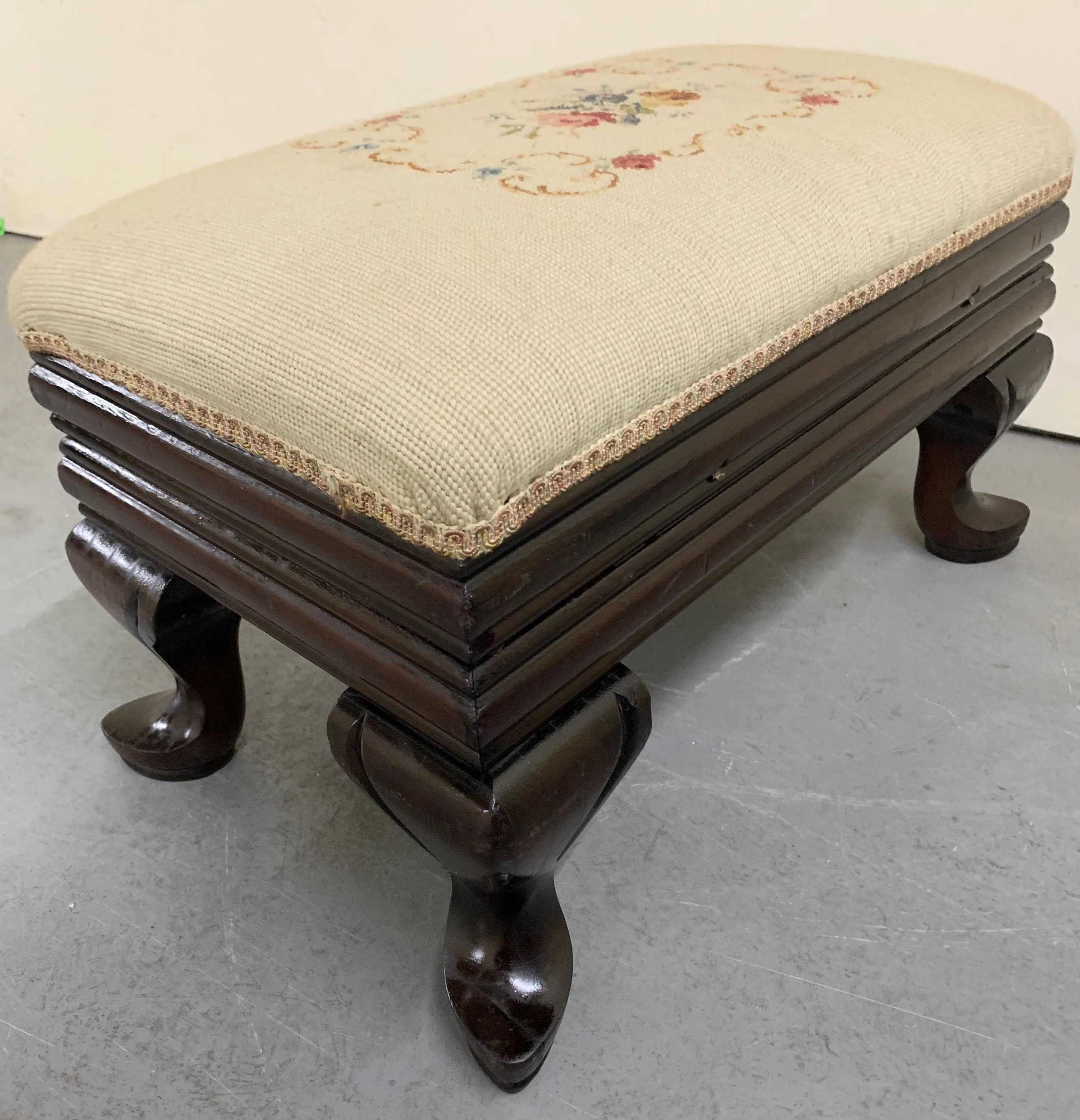 Antique Mahogany Queen Anne Foot Stool Floral Needlepoint Pattern ...