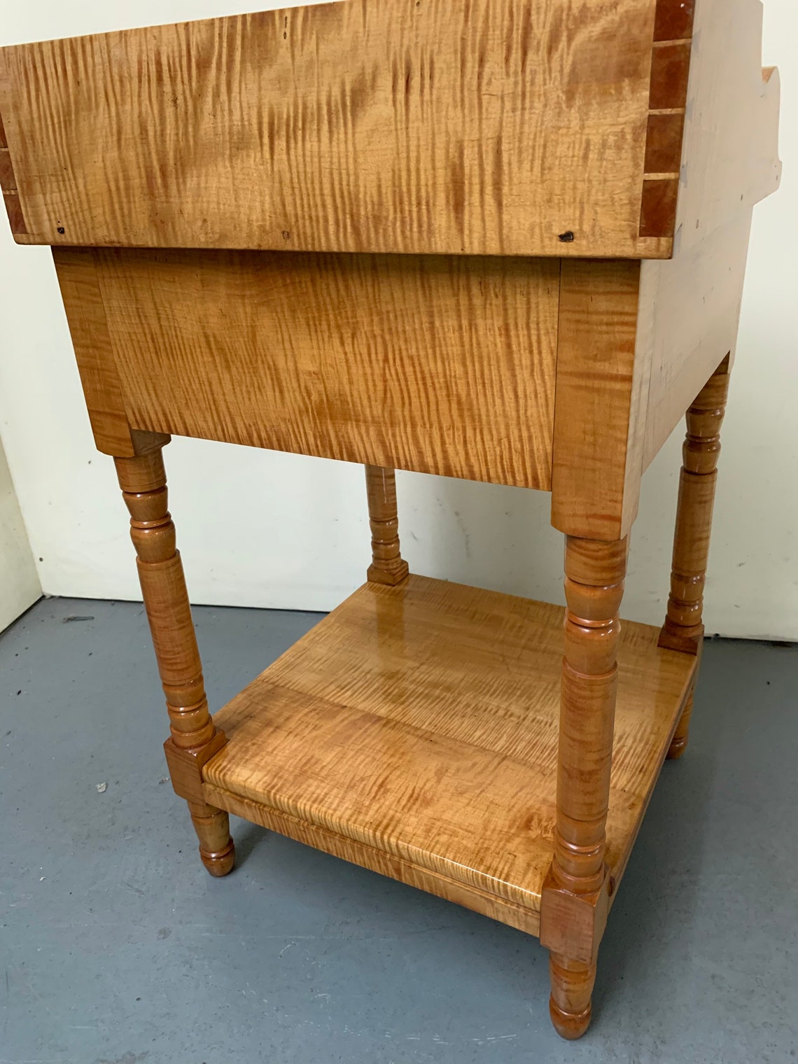 Beautiful Antique Solid Tiger Maple New York Washstand - Etsy
