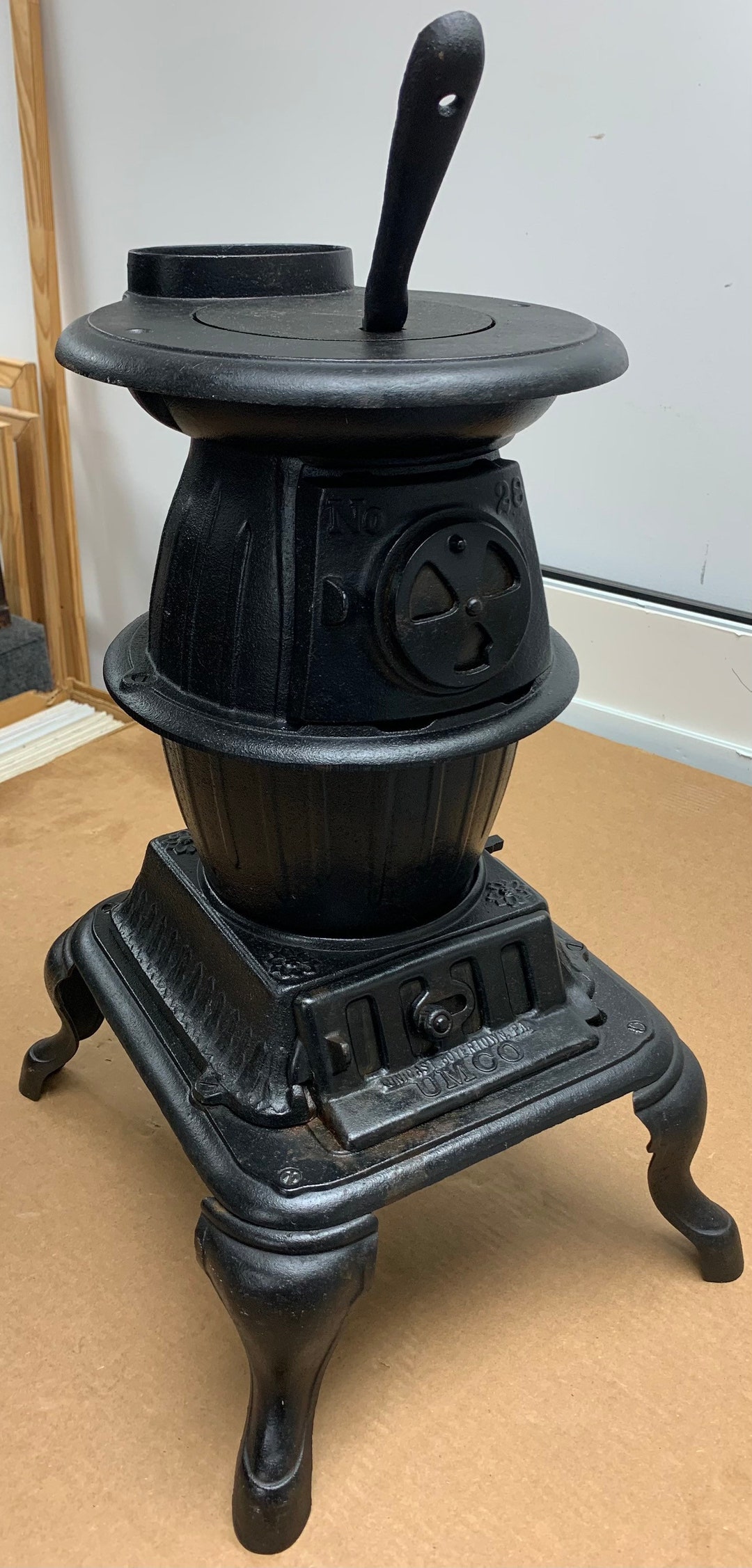 Antique Cast Iron Parlor Stove Umco 28 Boyertown PA 13w15d22h Shipping ...