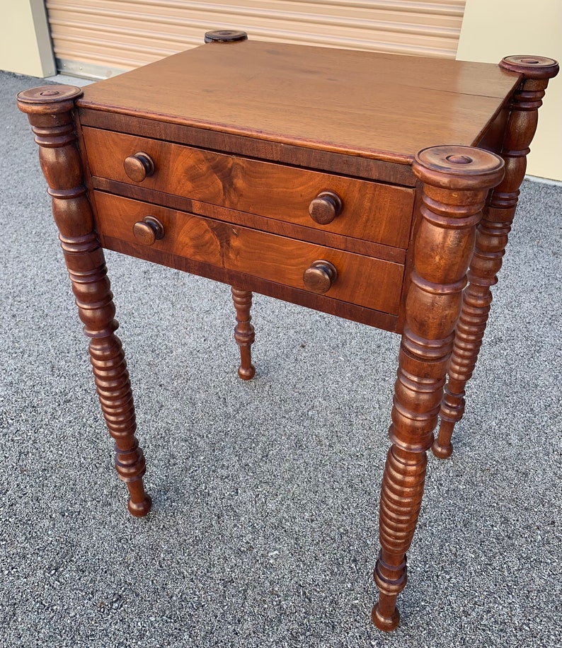 Antique 1820-30 MA Stand Mahogany Top Cookie Corners 28.5H20.5W17D ...