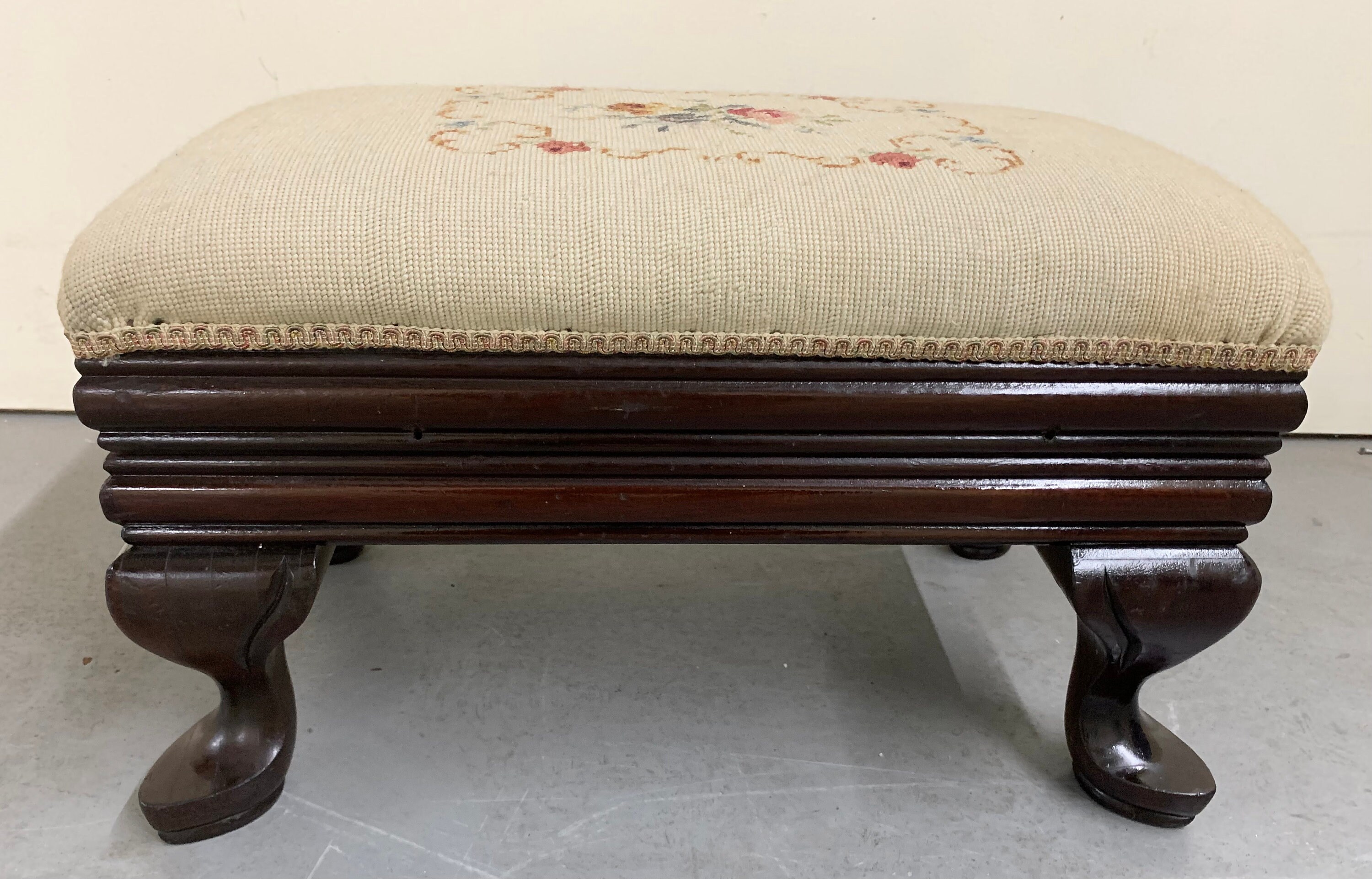 Antique Mahogany Queen Anne Foot Stool Floral Needlepoint Pattern ...