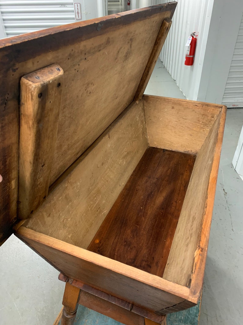 Primitive Pennsylvania Dough box turned legs 17d39w28h | Etsy