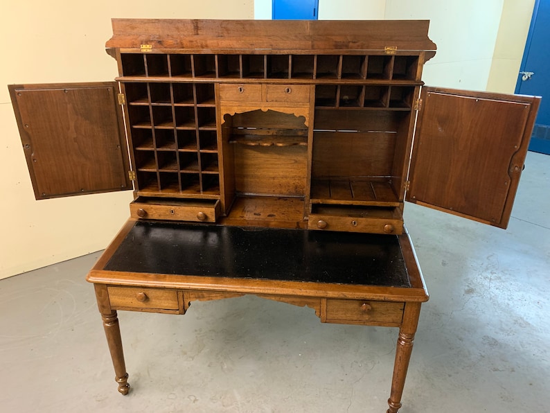 Beautiful Antique 1880s Walnut Plantation Desk Nice Patina 29 ...
