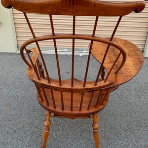 Exquisite Vintage Limited Addition D R Dimes Tiger Maple Windsor ...