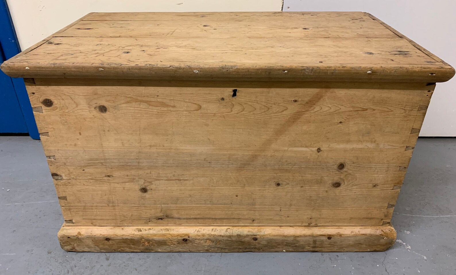 Antique Southern Scrubbed Pine Primitive Blanket Chest 33w18.75d19h ...