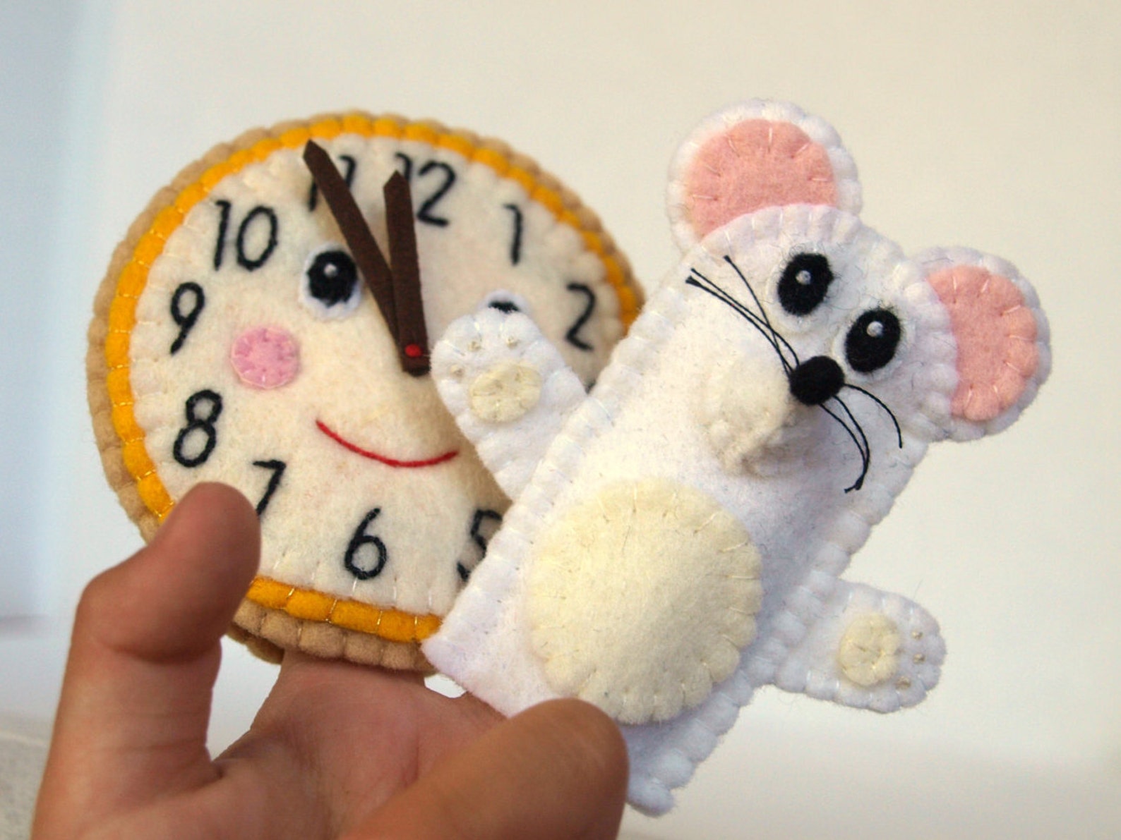 Hickory Dickory Dock Finger Puppet, Clock Finger Puppet, Mouse Finger ...
