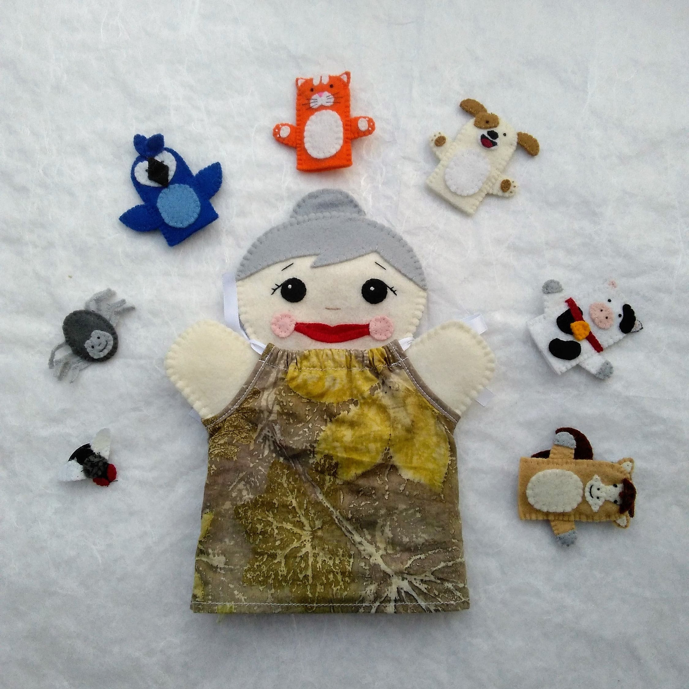 There Was an Old Lady Who Swallowed A Fly Hand Puppet, Fly, Spider ...