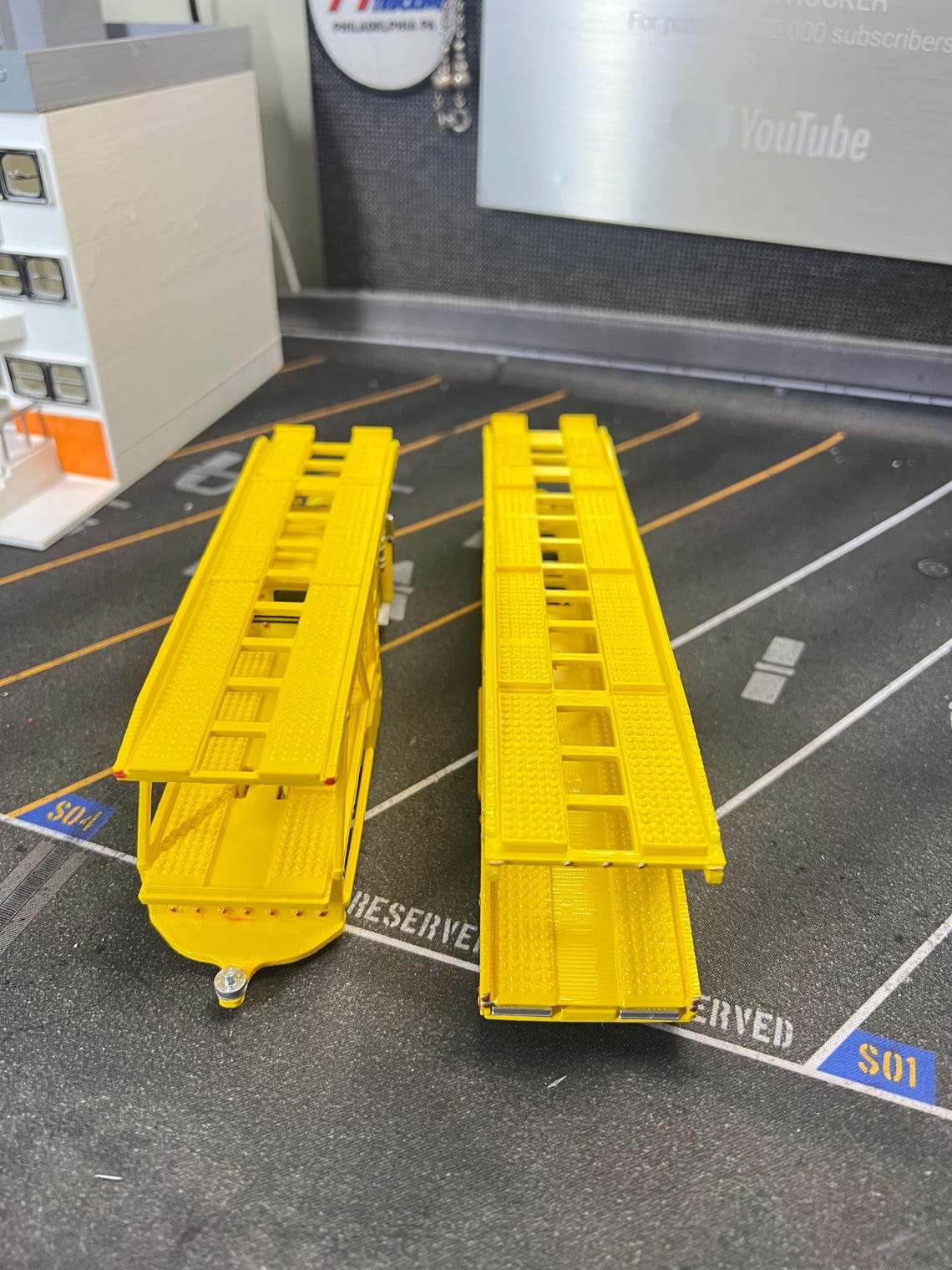 DCP1/64 Peterbilt 389 CUSTOM MADE CAR Hauler - Etsy