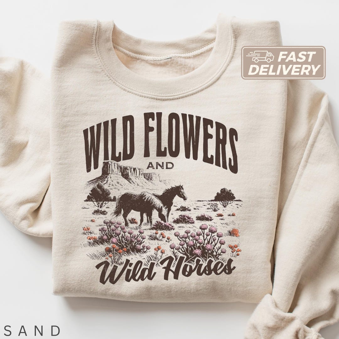 Women Vintage Sweatshirt, Western Style Sweater for Women, Wild Horses ...