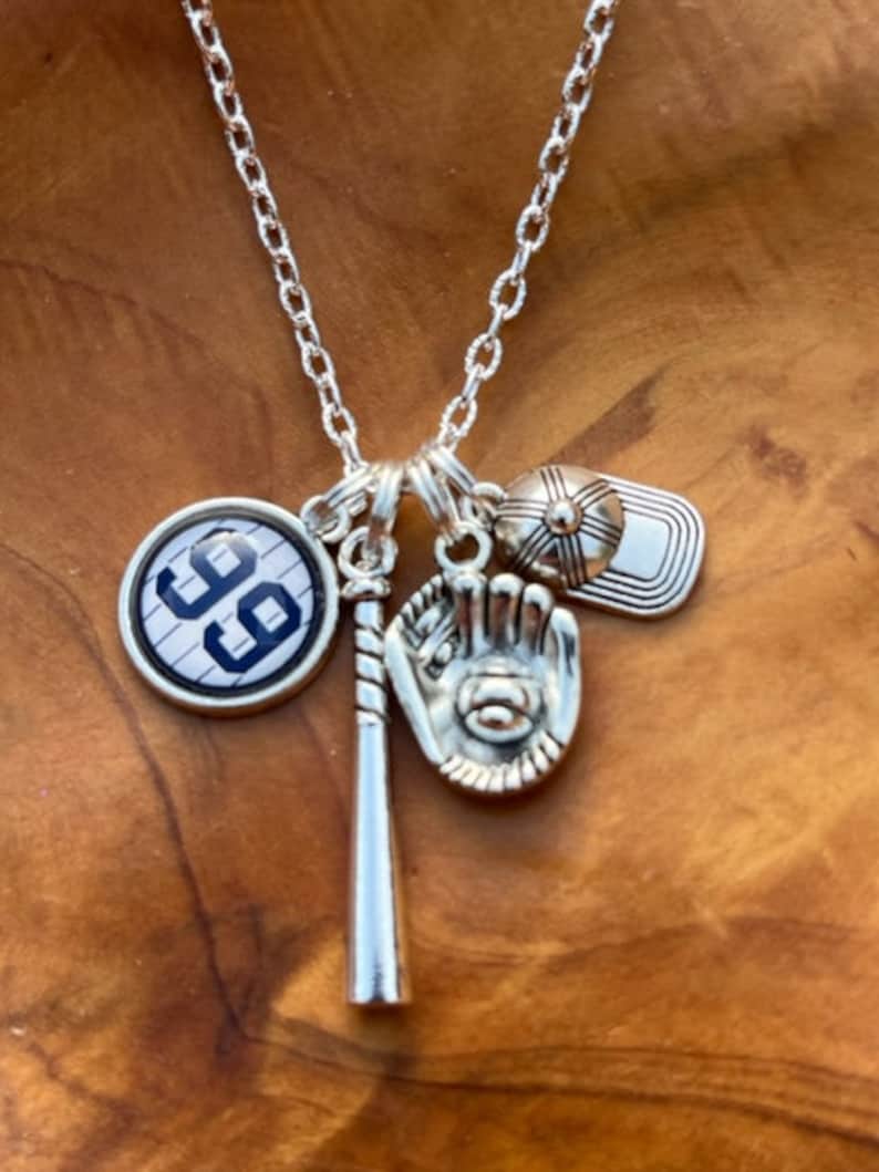 Aaron Judge 99 62 Home Runs NY Yankees Necklace - Etsy