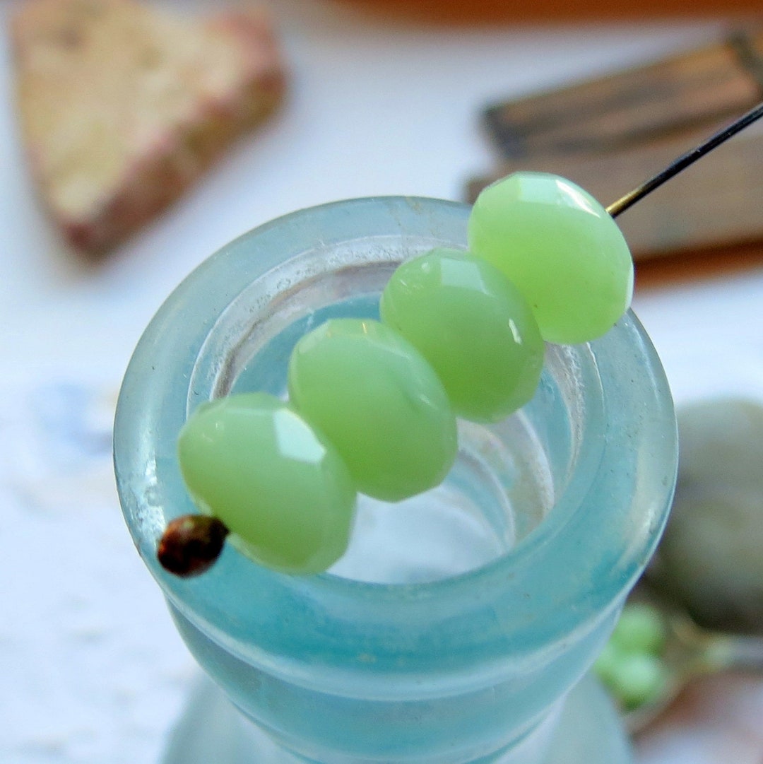 JADEITE GREEN RONDELLES . 10 Czech Faceted Glass Beads . 6 by 9 Mm ...