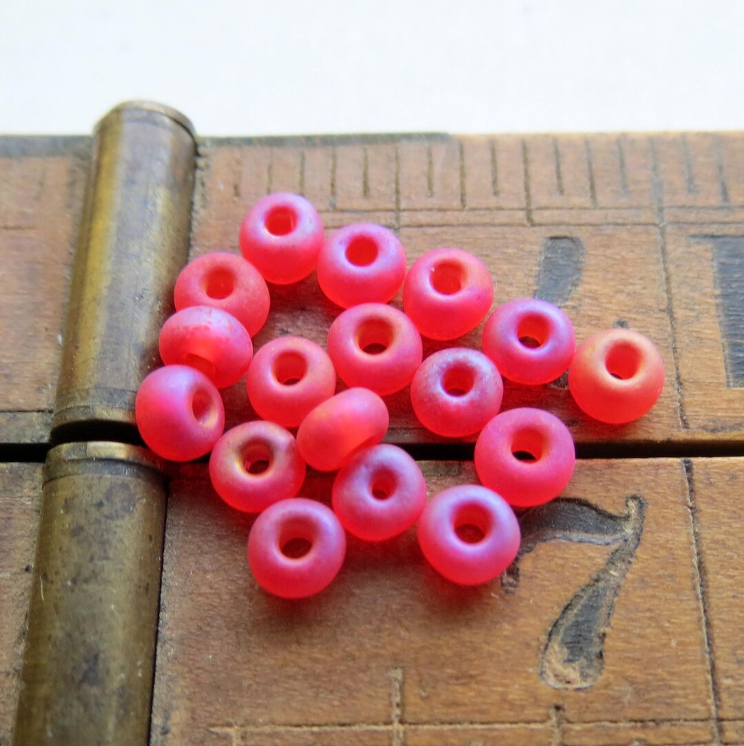 100 Czech Frosted Fuschia Seed Beads: Matte AB Glass, Size 6/0 - Etsy