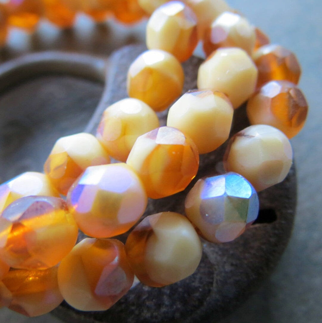 SWIRLED CREAM BEADS . 25 Czech Matte Glass Beads . 6 Mm Beads - Etsy