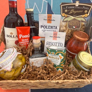 Taste of Italy Gift Box - Etsy