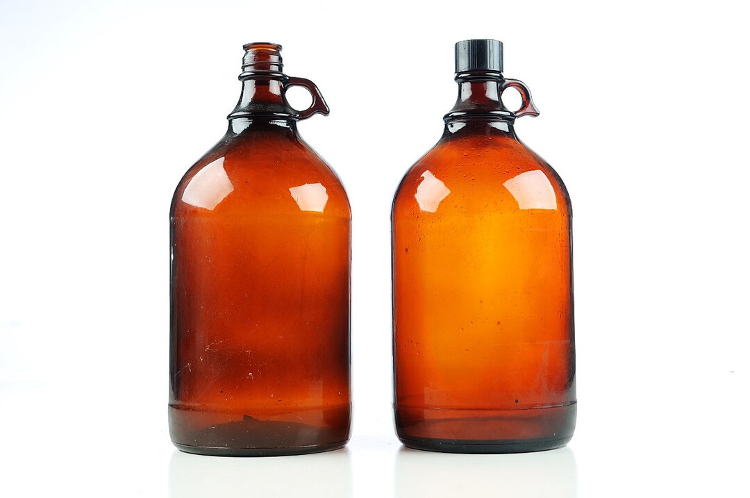 APOTHECARY JARS JUGS 1940s Advertising Pharmaceuticals Pharmacy Doctor ...
