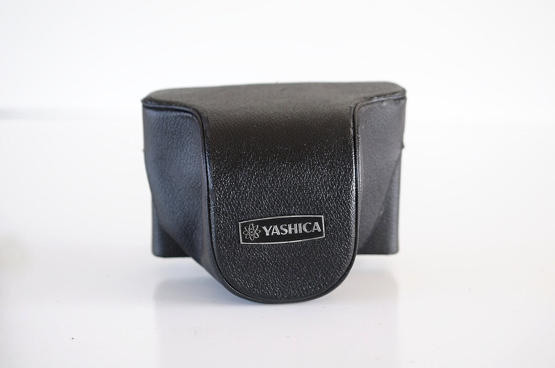 CAMERA COVER Yashica Black Film Instant Film Camera Protector 35mm ...