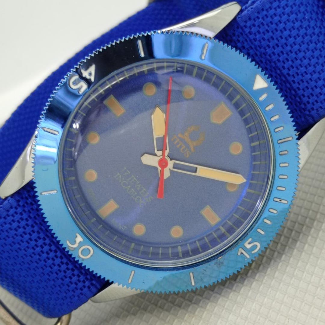Vintage Titus Hand-winding Swiss Mens Turnable Bezel Blue Color Dial ...