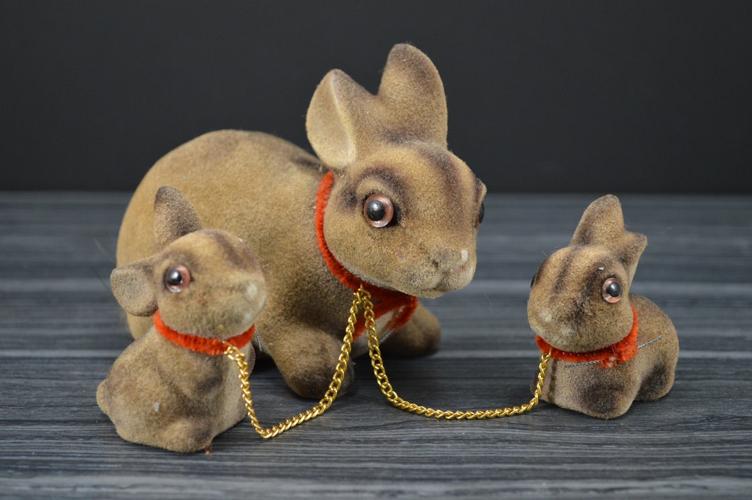 Vintage Chained Mama Bunny Rabbit Babbies Flocked Fuzzy Ceramic Real ...