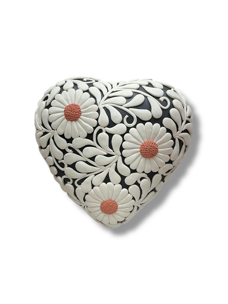 Barro Heart Shaped Wall Decor | Daisy Design | Lead Free - Etsy