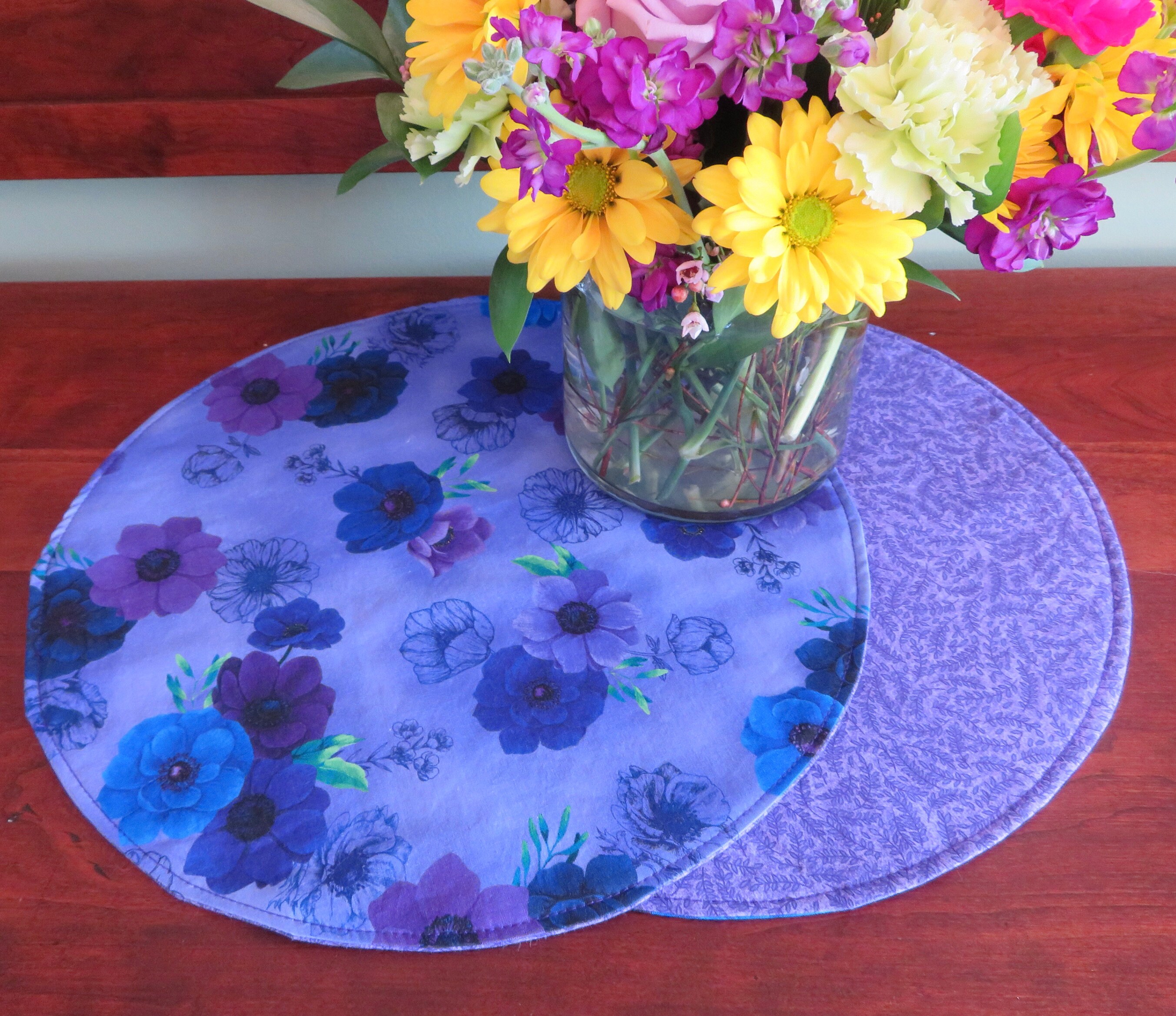 Purple Summer Floral Circular Placemats 2 4 or 6 Reversible | Etsy