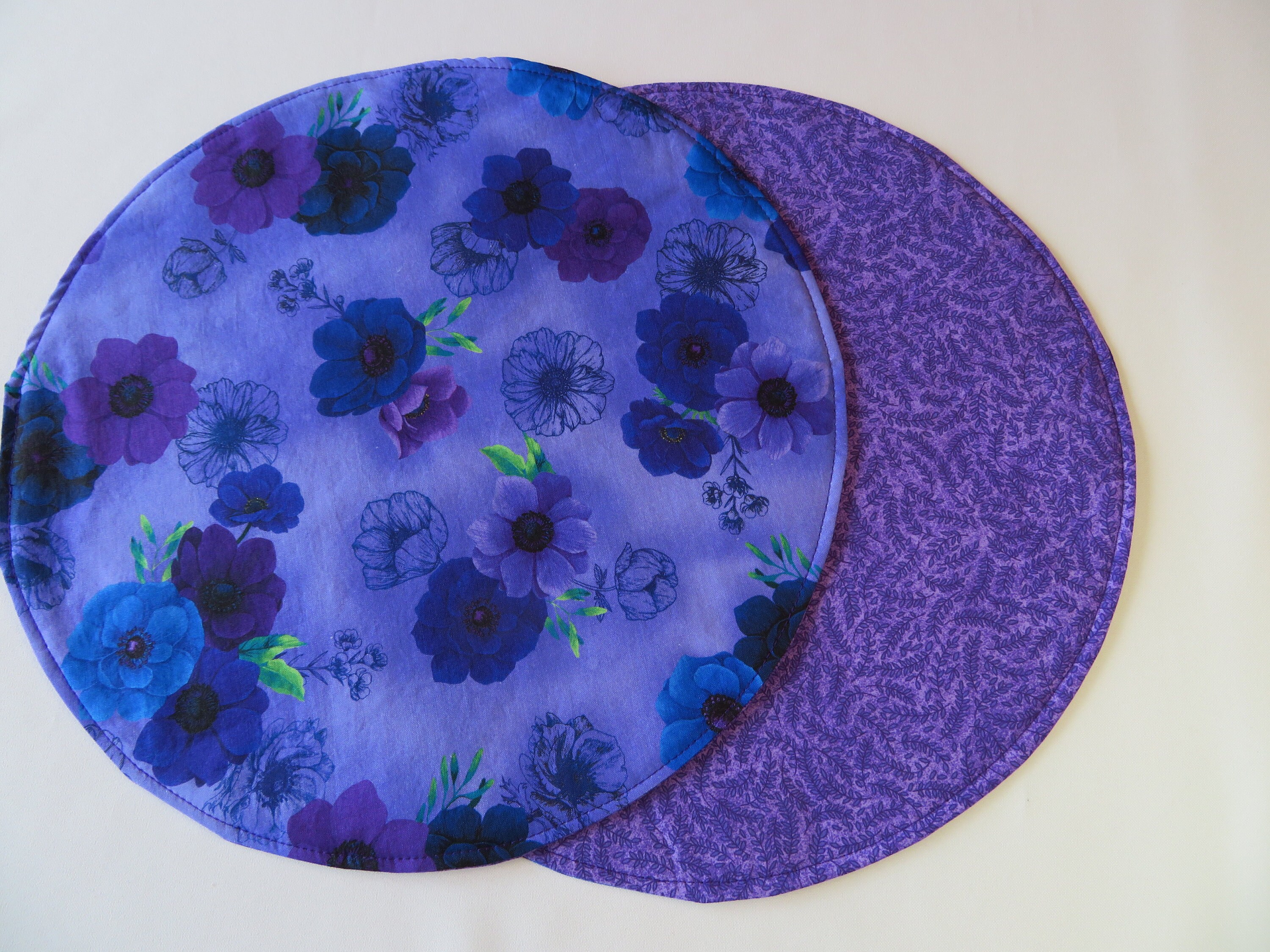Purple Summer Floral Circular Placemats 2 4 or 6 Reversible | Etsy