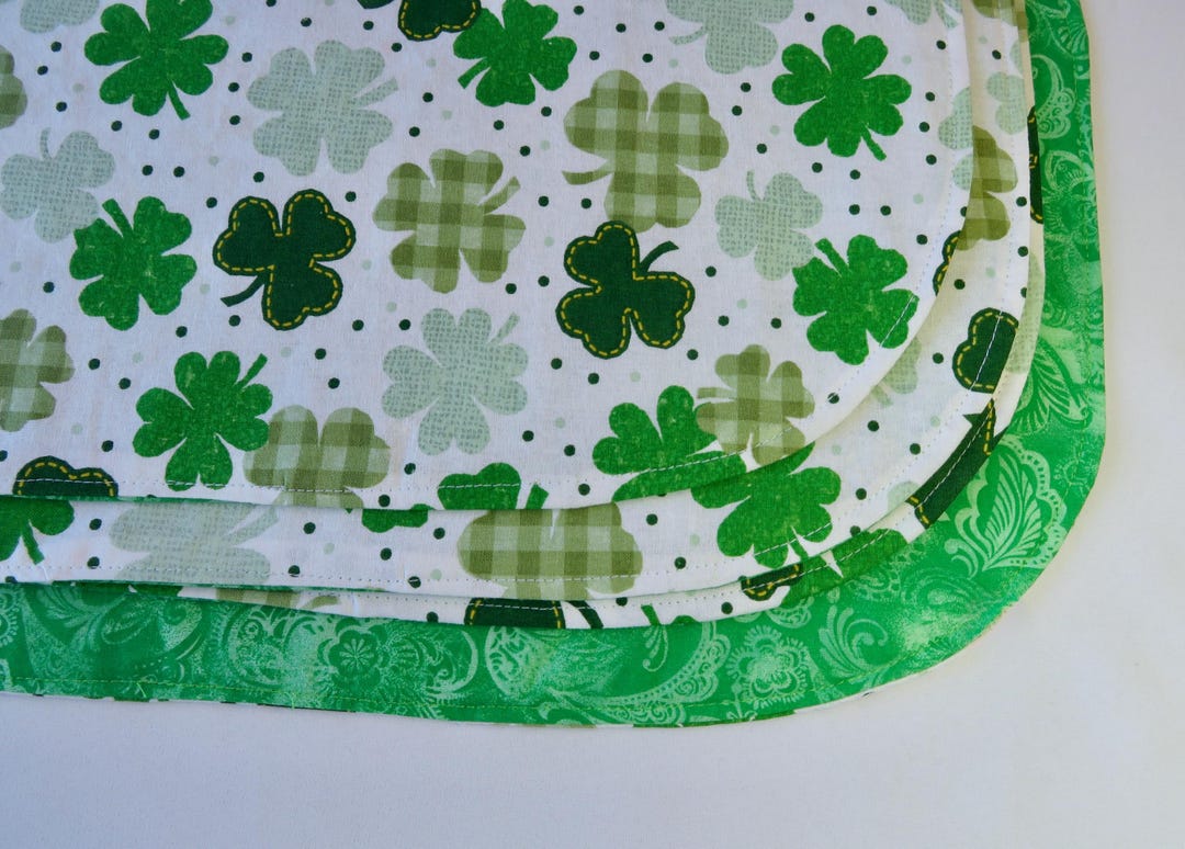 St Patricks Day Oval Placemats Reversible Set 4 or 6 White and Green ...