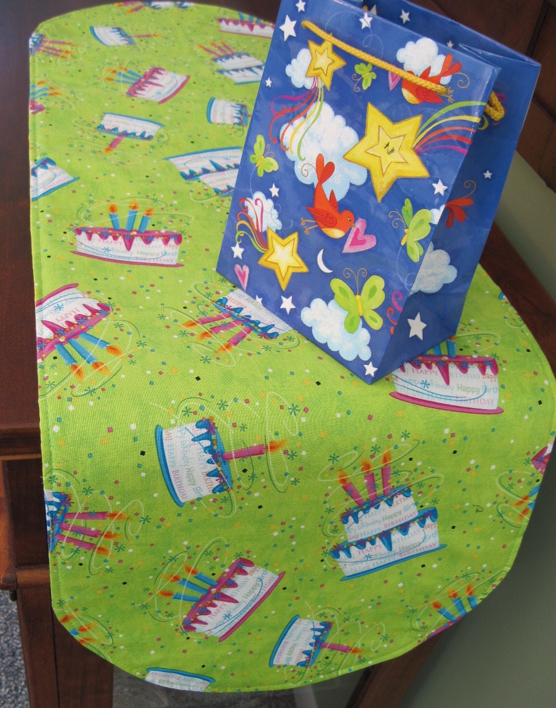 Round Birthday Placemat Set 2 4 6 Reversible Green Birthday | Etsy