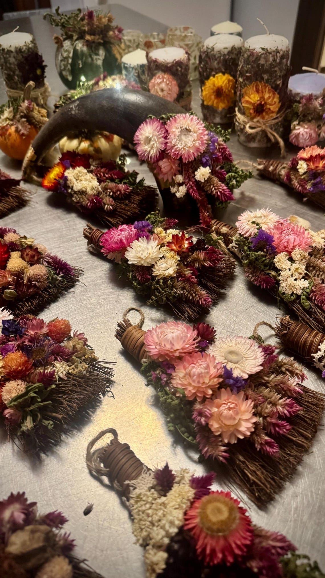 BLOOMED BROOMS - Cinnamon Scented Mini Broom to Cheer You Up! Each Item ...