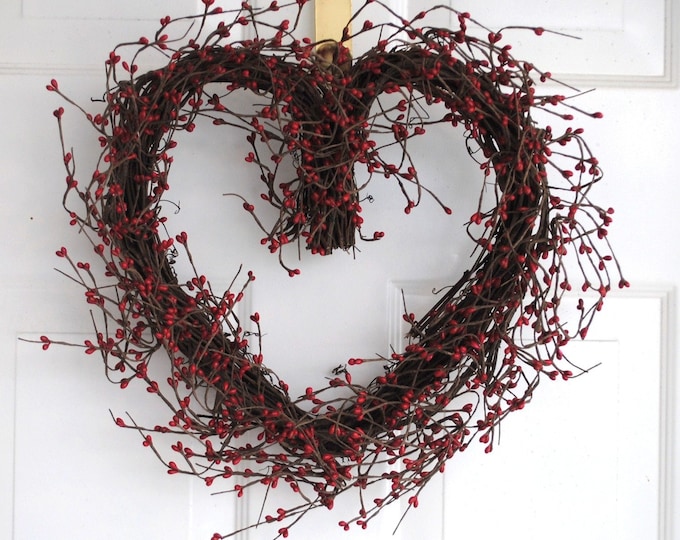 Red Berry Valentine Heart Wreath - Etsy