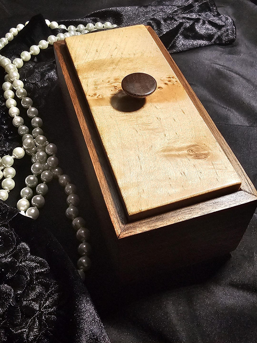 Black Walnut and Maple Box Small - Etsy