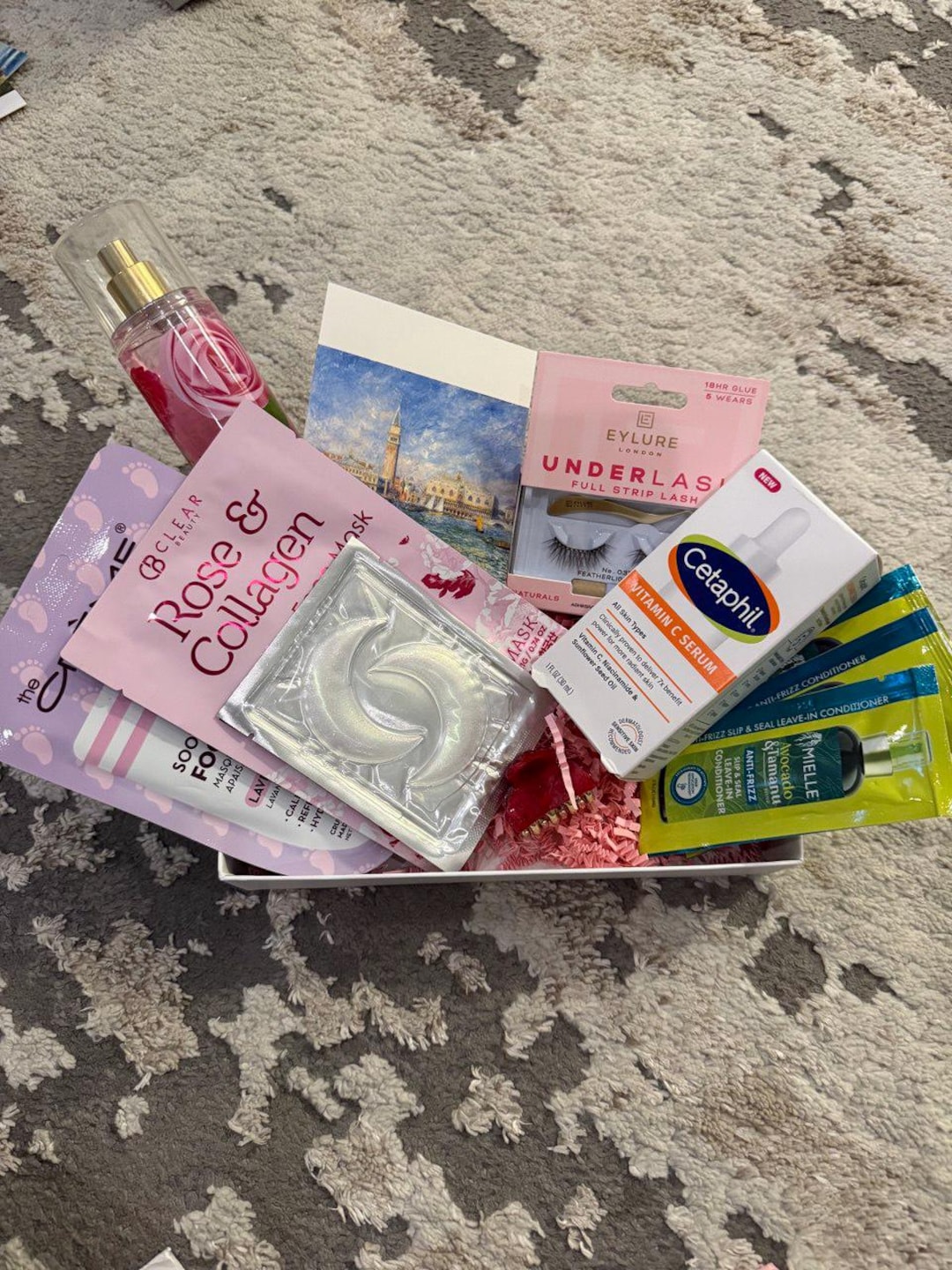 Self Care Essentials Gift Box, Gift Box for Her, Cosmetics Gift Box ...