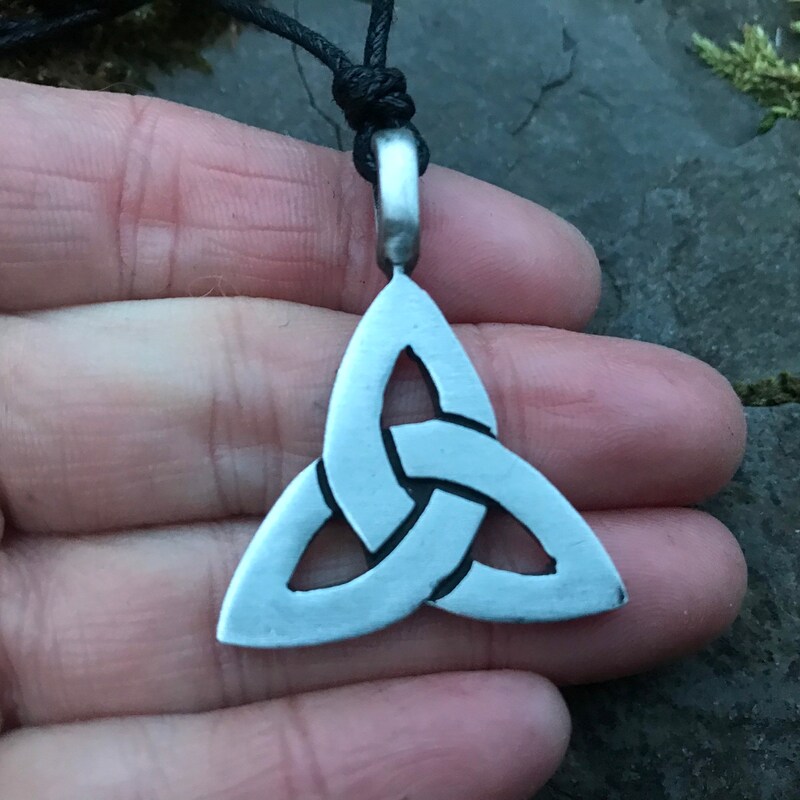 Triangle Celtic Knot - Etsy