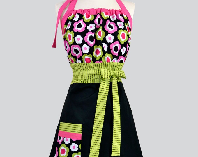 Cute Kitsch Apron / Simply Cute in Solid Black and Hot Pink - Etsy