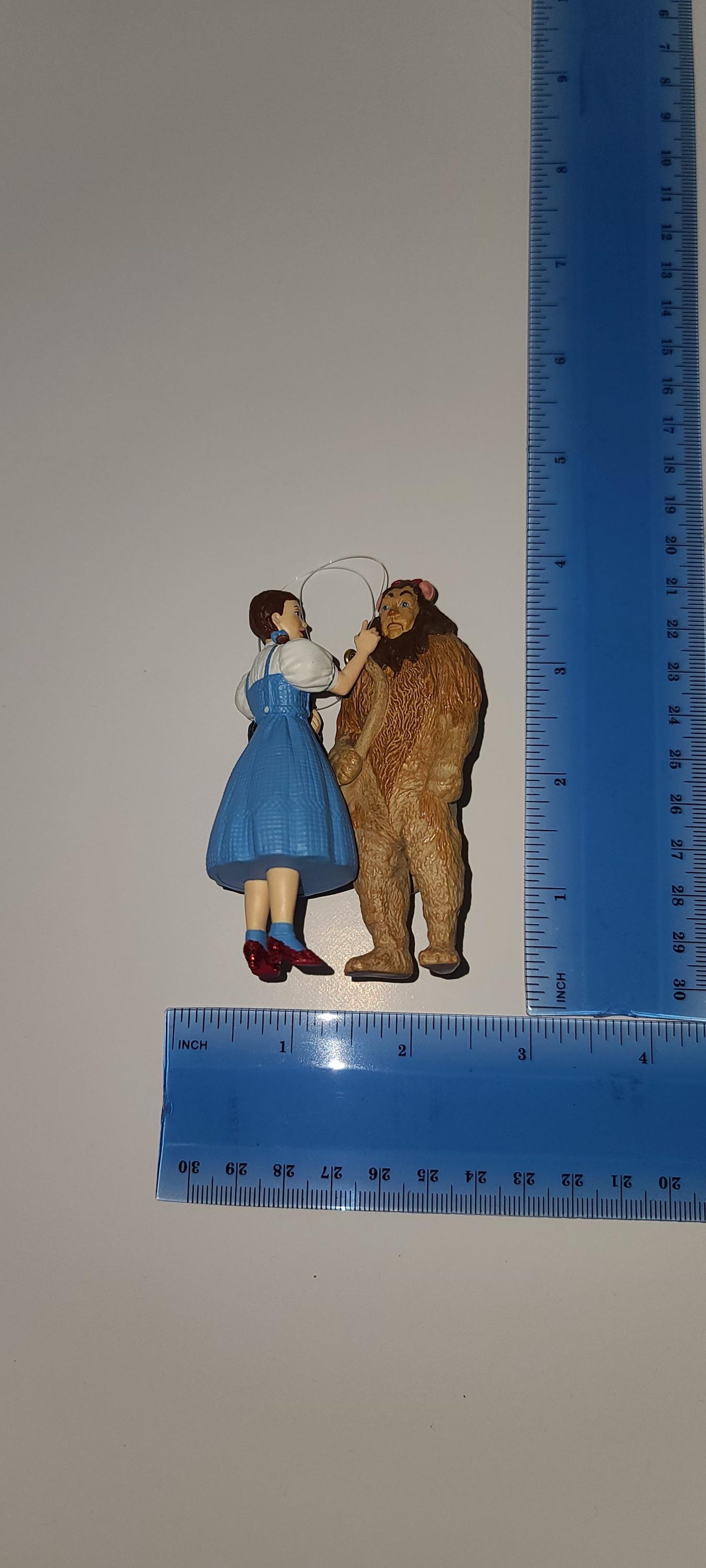 Vintage Dorothy and Cowardly Lion Wizard of Oz Christmas Décor Hallmark ...