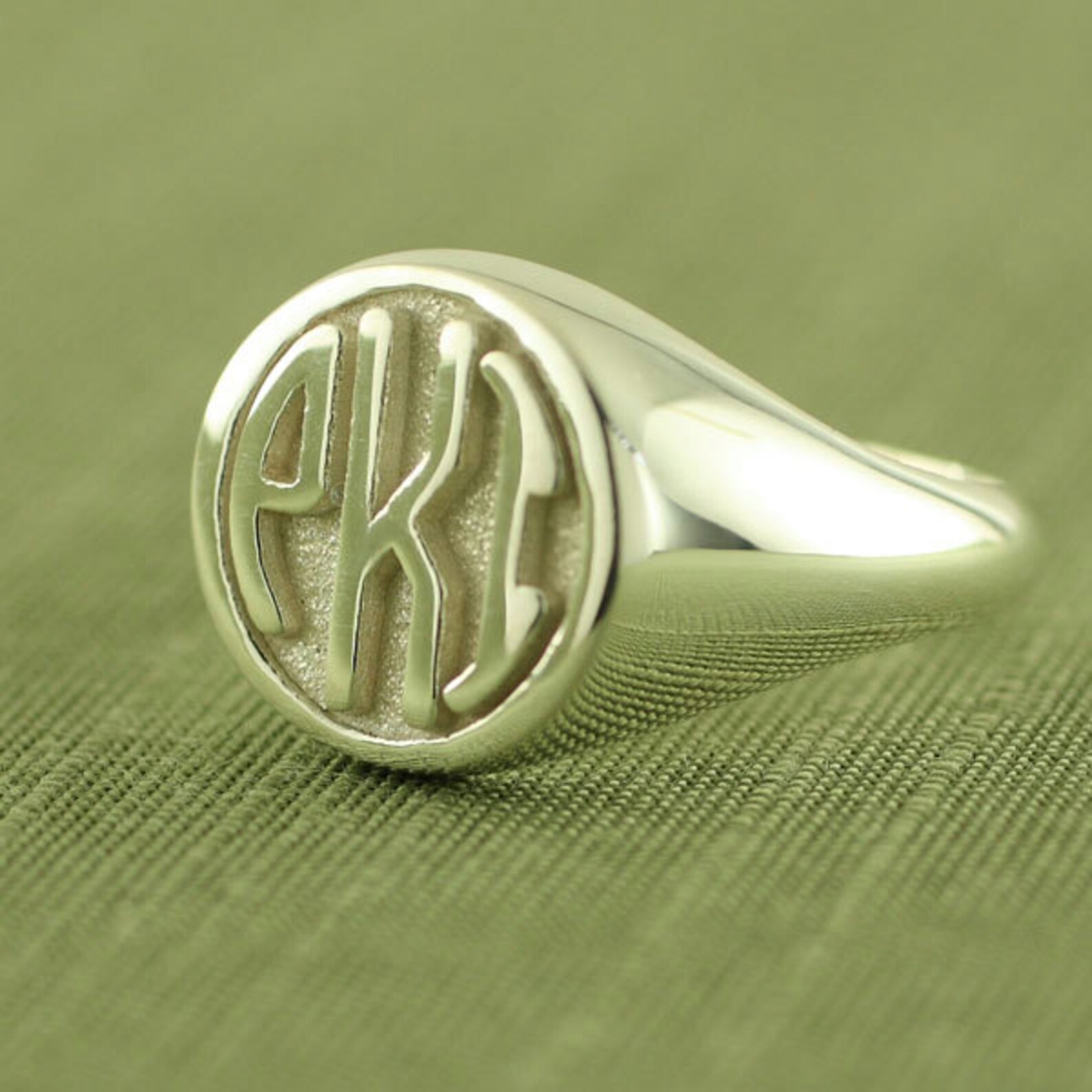 Women's Sterling Silver Circle Monogram Ring in Block Style Signet Ring ...