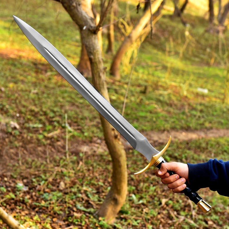 Damascus Steel Sword: Bull Horn Handle, Razor Sharp Blade - Etsy