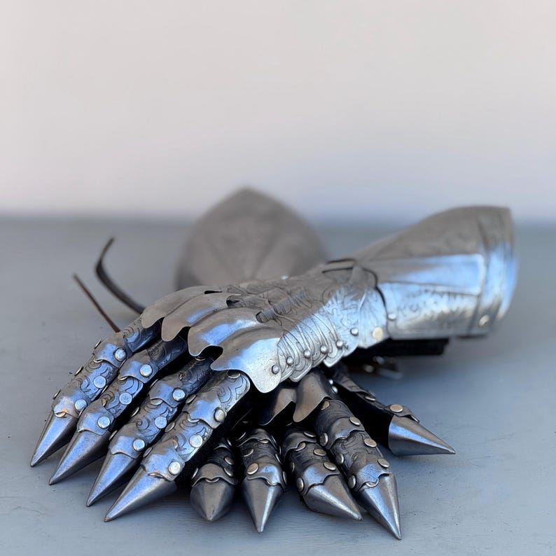 Etched Steel Gauntlets: Medieval Knight Gloves, LOTR Ring Wraith ...