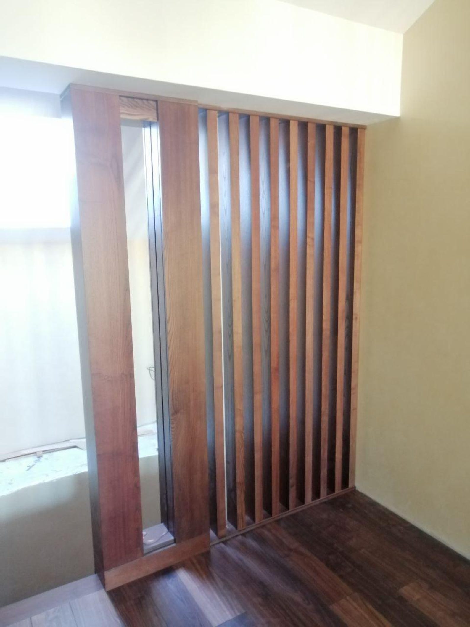 Wooden Interior Partition | Wooden Slat Partition | Decorative Wooden ...