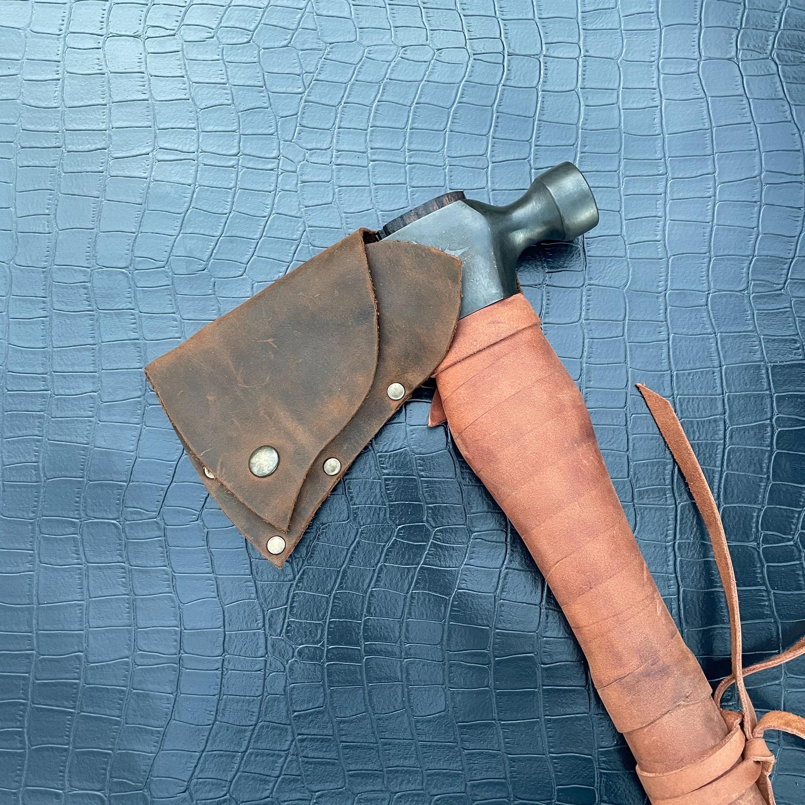 Classic Tomahawk With Hammer, Throwing Axes With Leather Sheath ...