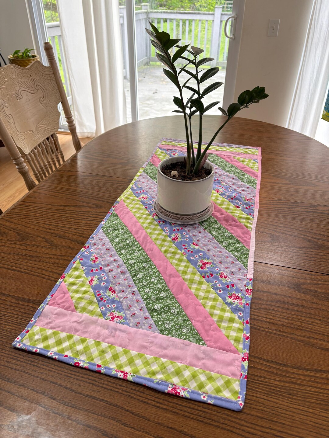 Spring or Summer Quilted Floral Table Runner - Etsy