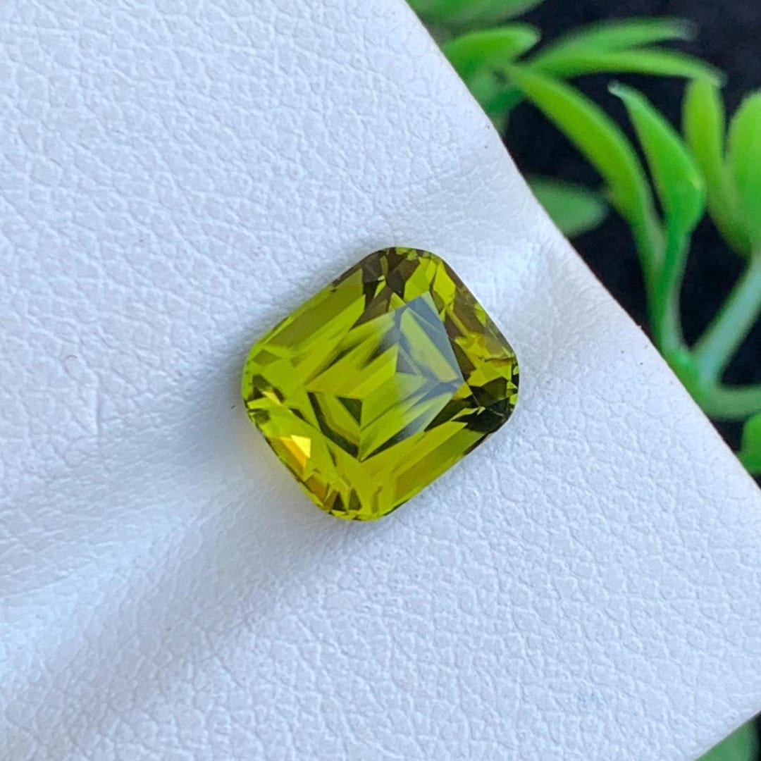 Natural Yellow Peridot Gemstone – 2.90 Carats Cushion Cut | From ...