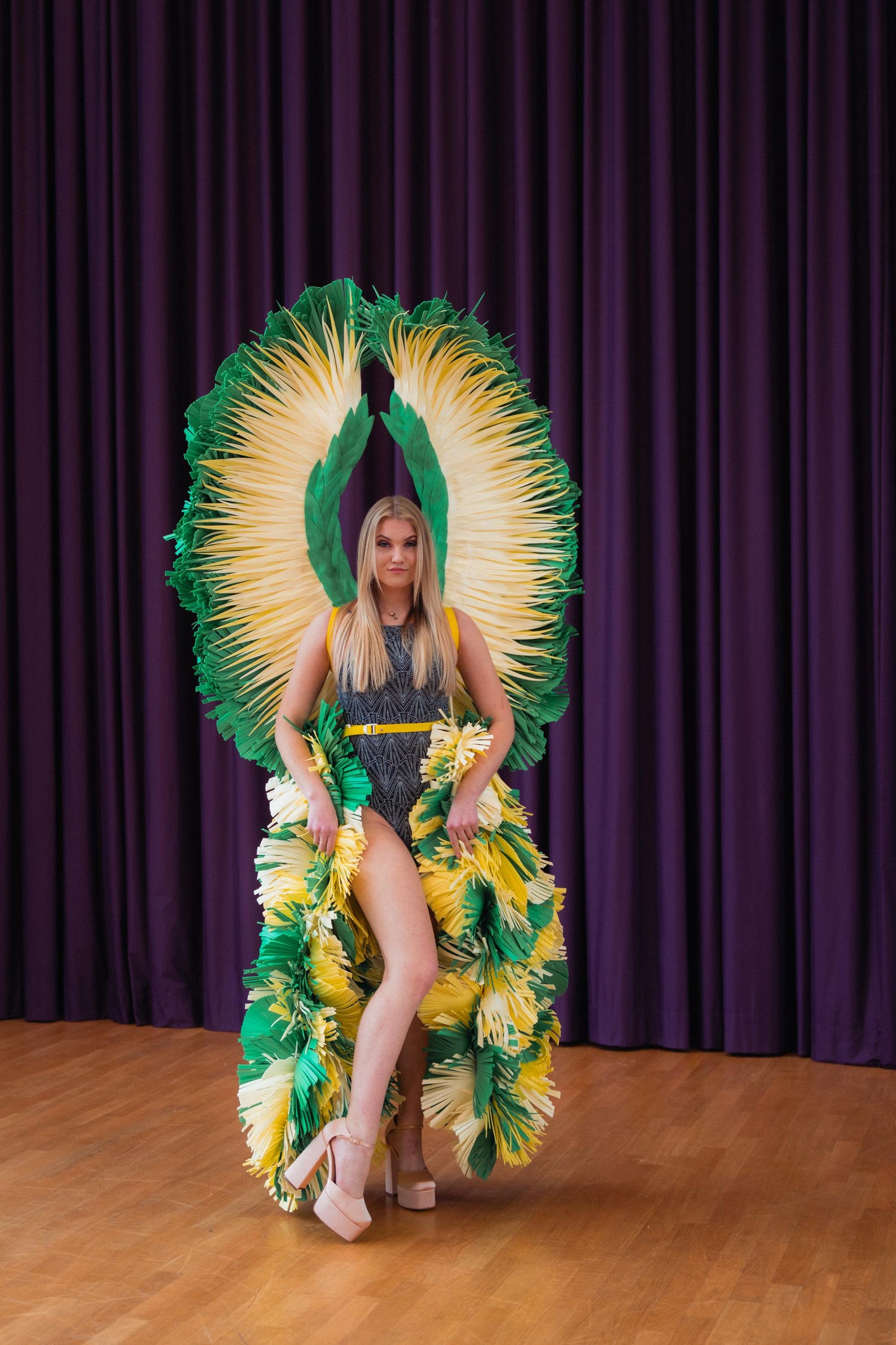 Yellow Samba Dance Costume, Trinidad Carnival, Caribbean Carnival ...