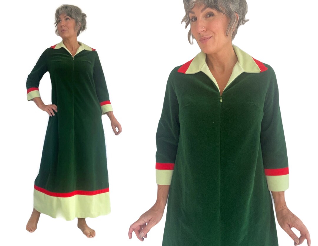 1970s Vintage House Dress, Velour Loungewear Housecoat, Dagger Collar ...