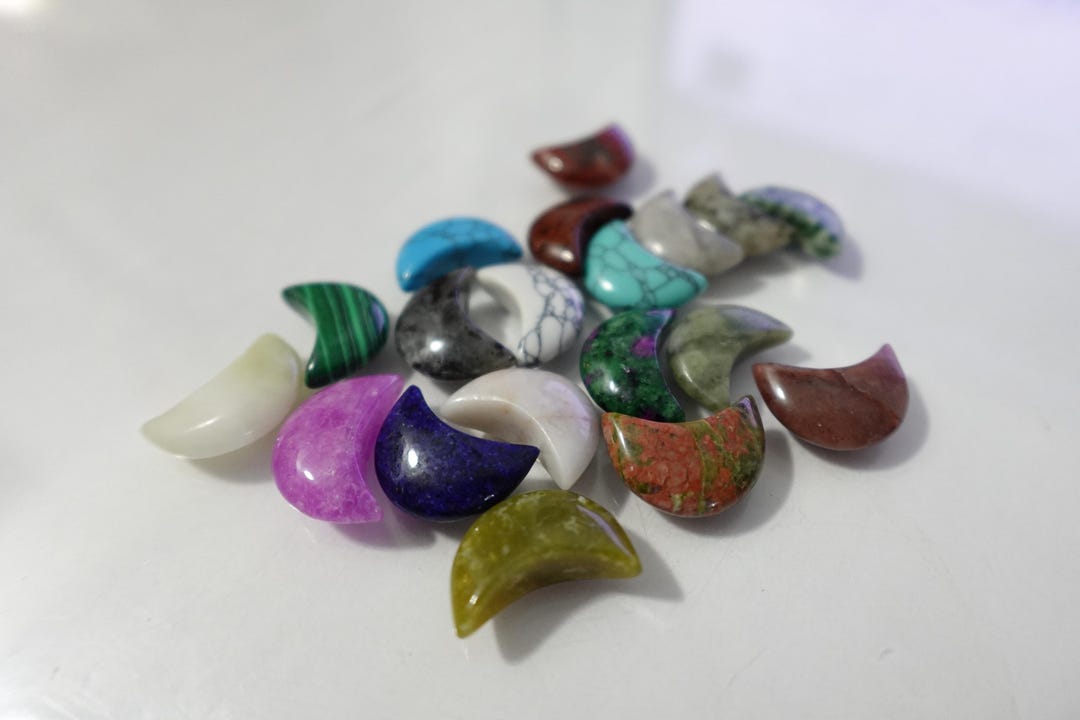 3 Pcs, Natural Moon-shaped Stone Set, Moon Crystal, Carved Palm Stone ...