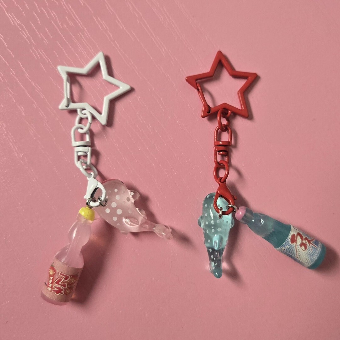 Matching Kawaii Whale Sharks Metal Star Keychain Clasp With Japanese ...
