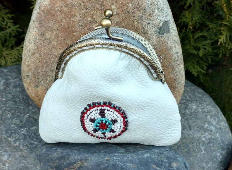 Beaded Leather Change Purse ~ Turtle Rosette ~ Genuine Deerskin ~ Kiss ...