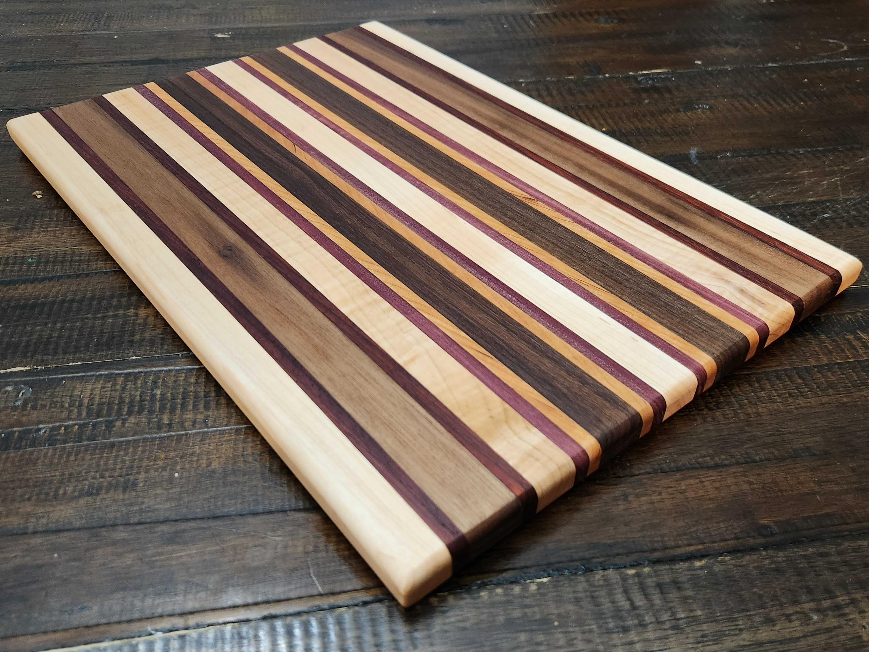 Premium Edge Grain Wood Cutting Board - Unique Gift for Food Lovers ...