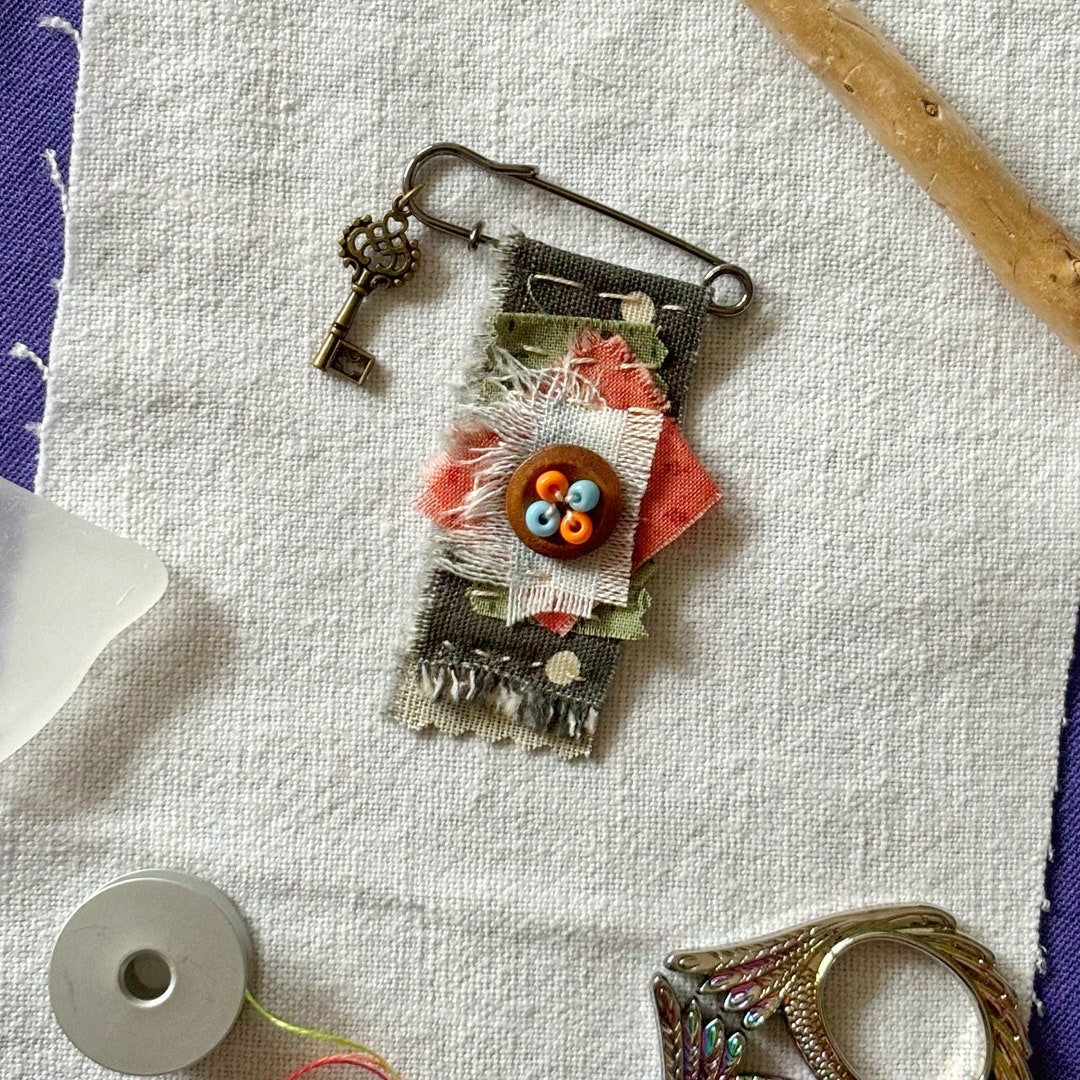 Magic Charm Textile Pin Slow-stitch Embroidered Fabric Scraps With Key ...
